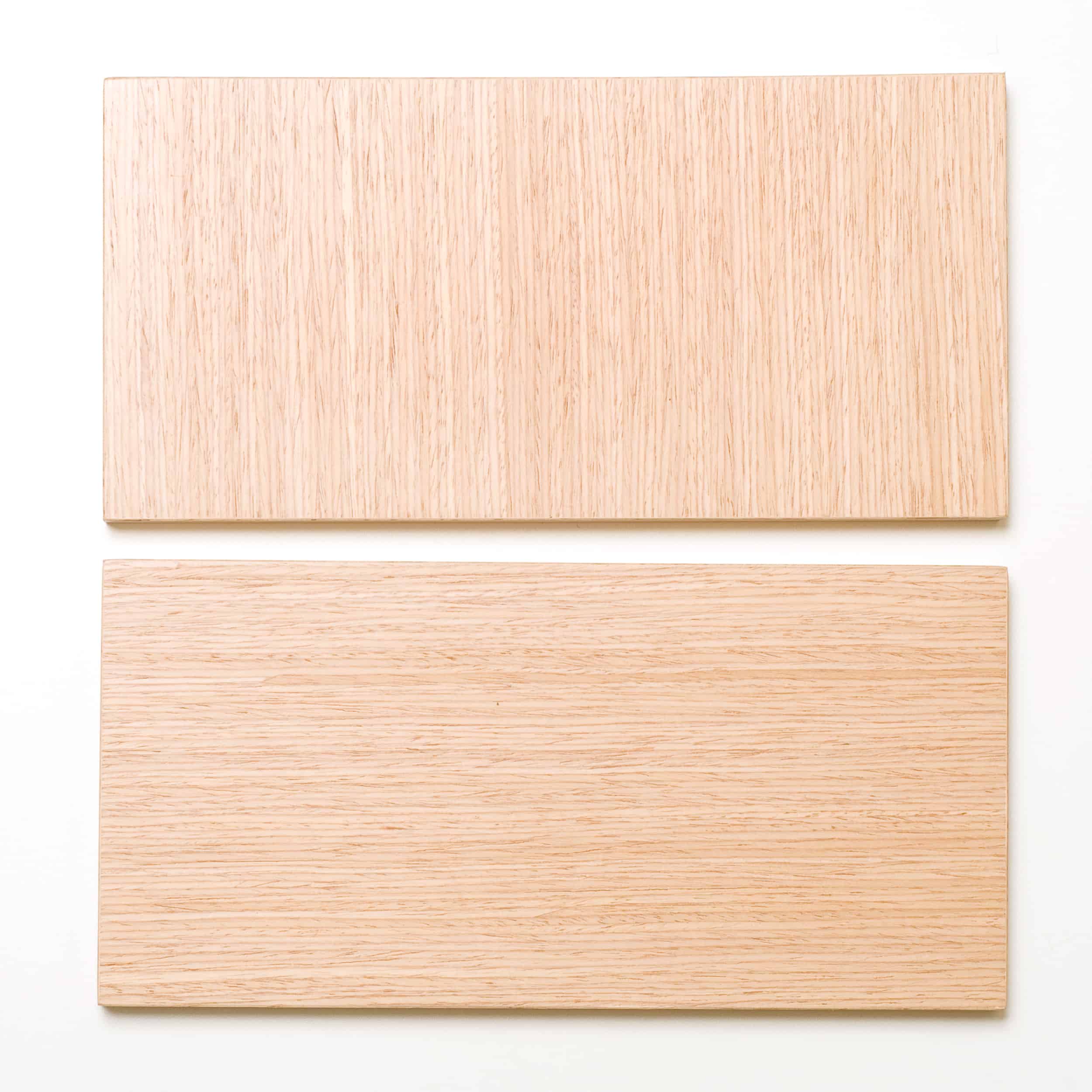 Metropolitan White Oak Horizontal / Vertical - Merit Kitchens Ltd.